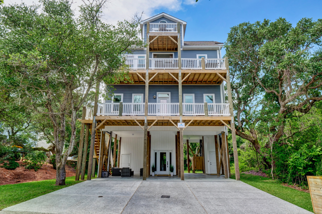 Blue Wave Retreat - Sea Scape Vacation Homes